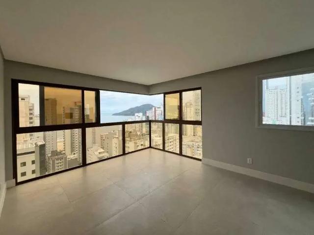 Apartamento para Venda em Balneário Camboriú/SC Centro 3 Quartos