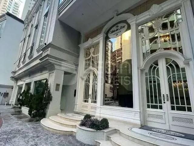 Apartamento para Venda em Balneário Camboriú/SC Centro 3 Quartos