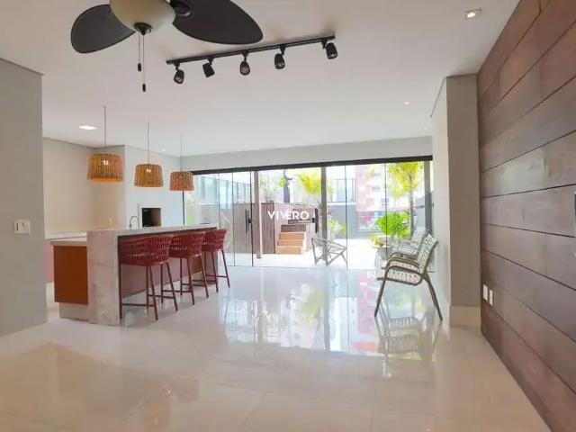 Apartamento para Venda em Balneário Camboriú/SC Centro 3 Quartos