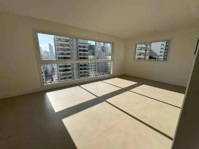 Apartamento para Venda em Balneário Camboriú/SC Centro 3 Quartos