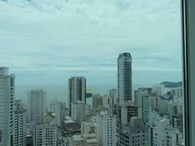 Apartamento para Venda em Balneário Camboriú/SC Centro 3 Quartos