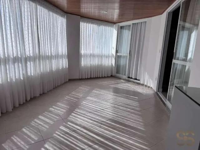 Apartamento para Venda em Balneário Camboriú/SC Centro 3 Quartos