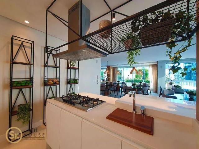 Apartamento para Venda em Balneário Camboriú/SC Centro 3 Quartos