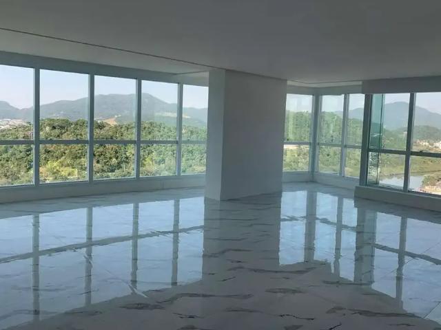 Apartamento para Venda em Balneário Camboriú/SC Centro 3 Quartos
