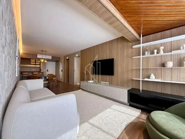 Apartamento para Venda em Balneário Camboriú/SC Centro 3 Quartos