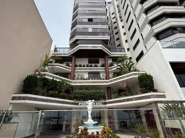 Apartamento para Venda em Balneário Camboriú/SC Centro 3 Quartos