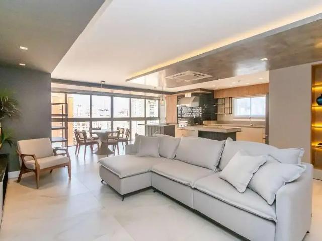 Apartamento para Venda em Balneário Camboriú/SC Centro 3 Quartos