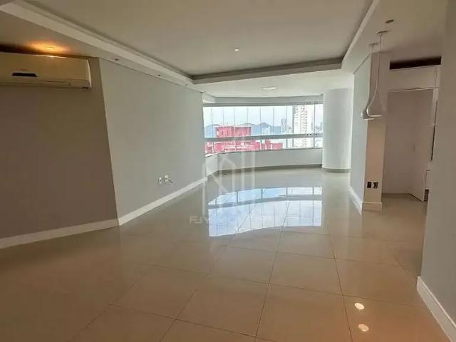Apartamento para Venda em Balneário Camboriú/SC Centro 3 Quartos