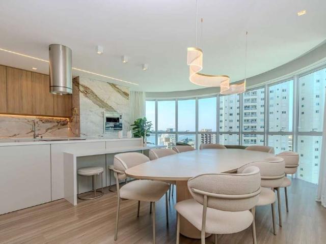 Apartamento para Venda em Balneário Camboriú/SC Centro 3 Quartos