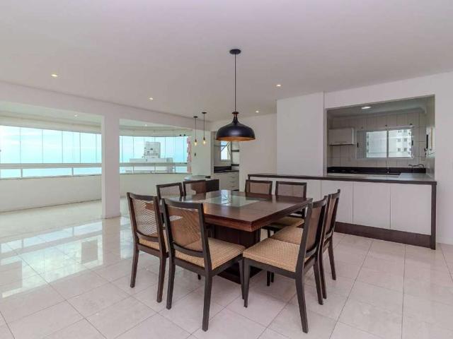 Apartamento para Venda em Balneário Camboriú/SC Centro 3 Quartos