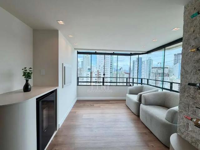 Apartamento para Venda em Balneário Camboriú/SC Centro 3 Quartos