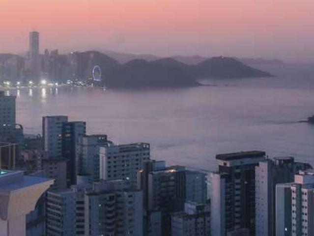 Apartamento para Venda em Balneário Camboriú/SC Centro 3 Quartos