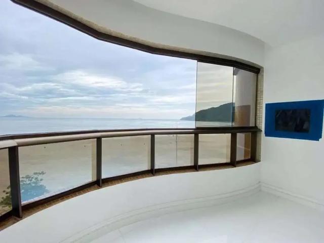 Apartamento para Venda em Balneário Camboriú/SC Centro 3 Quartos
