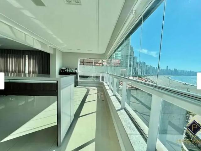 Apartamento para Venda em Balneário Camboriú/SC Centro 3 Quartos