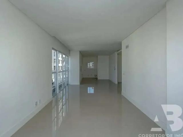 Apartamento para Venda em Balneário Camboriú/SC Centro 3 Quartos