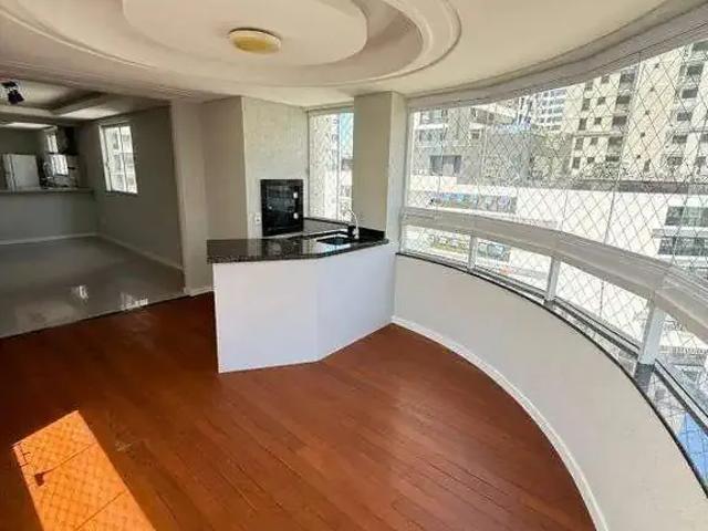 Apartamento para Venda em Balneário Camboriú/SC Centro 3 Quartos