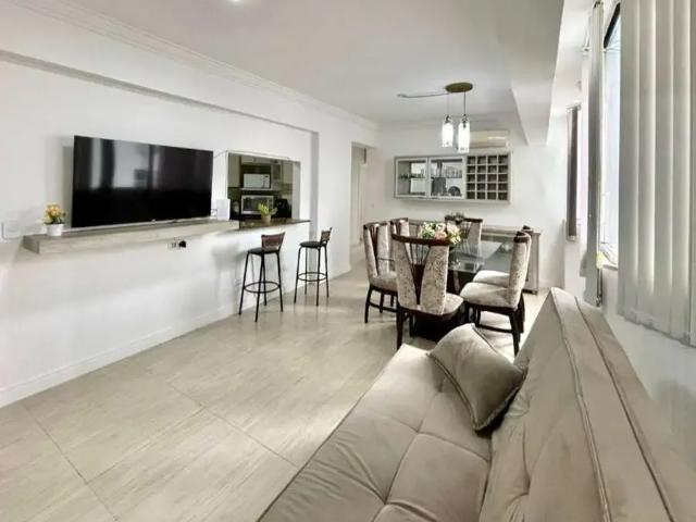 Apartamento para Venda em Balneário Camboriú/SC Centro 3 Quartos