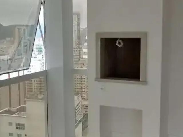 Apartamento para Venda em Balneário Camboriú/SC Centro 3 Quartos