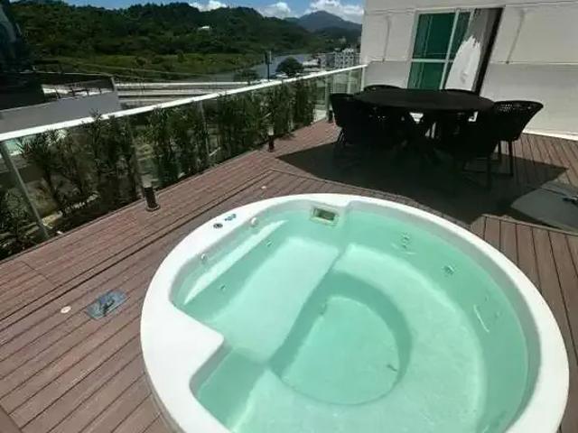 Apartamento para Venda em Balneário Camboriú/SC Centro 3 Quartos
