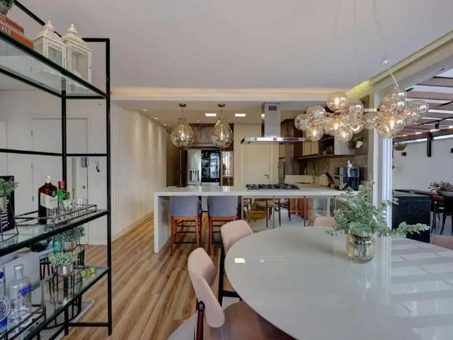 Apartamento para Venda em Balneário Camboriú/SC Centro 3 Quartos