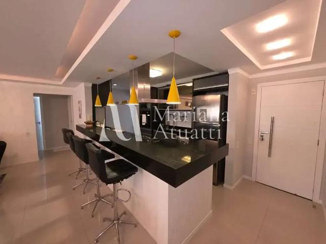 Apartamento para Venda em Balneário Camboriú/SC Centro 3 Quartos