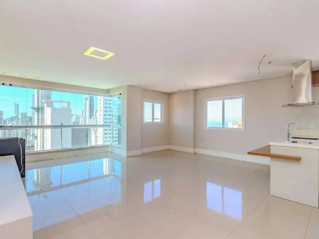 Apartamento para Venda em Balneário Camboriú/SC Centro 3 Quartos
