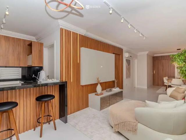 Apartamento para Venda em Balneário Camboriú/SC Centro 3 Quartos