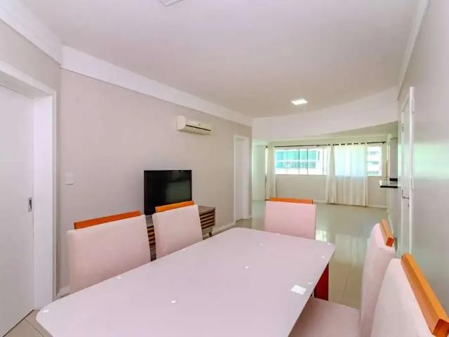 Apartamento para Venda em Balneário Camboriú/SC Centro 3 Quartos