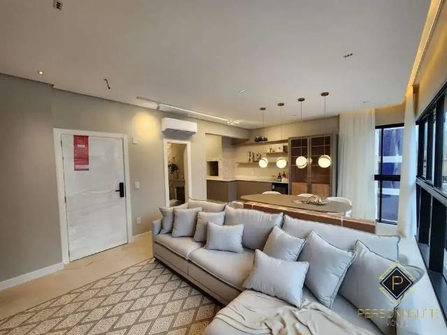 Apartamento para Venda em Balneário Camboriú/SC Centro 3 Quartos