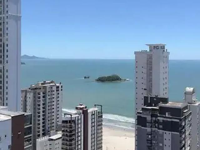 Apartamento para Venda em Balneário Camboriú/SC Centro 3 Quartos