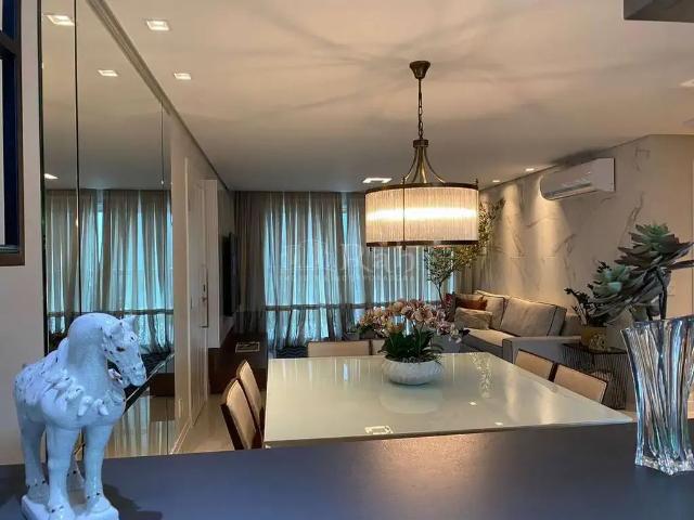 Apartamento para Venda em Balneário Camboriú/SC Centro 3 Quartos