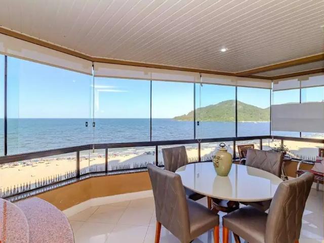 Apartamento para Venda em Balneário Camboriú/SC Centro 3 Quartos
