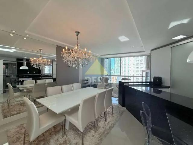 Apartamento para Venda em Balneário Camboriú/SC Centro 3 Quartos