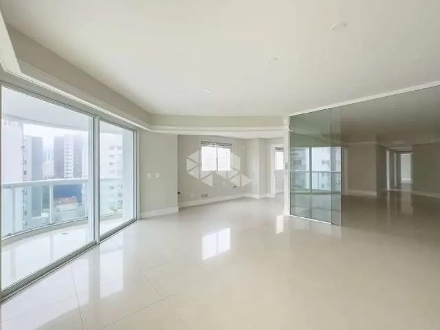 Apartamento para Venda em Balneário Camboriú/SC Centro 3 Quartos