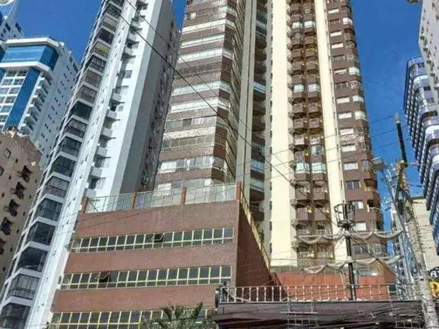 Apartamento para Venda em Balneário Camboriú/SC Centro 3 Quartos
