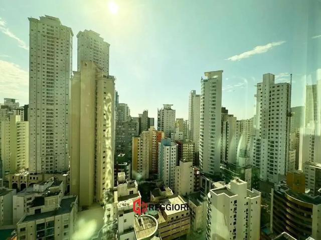 Apartamento para Venda em Balneário Camboriú/SC Centro 3 Quartos