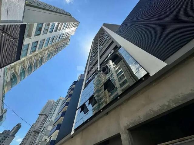 Apartamento para Venda em Balneário Camboriú/SC Centro 3 Quartos