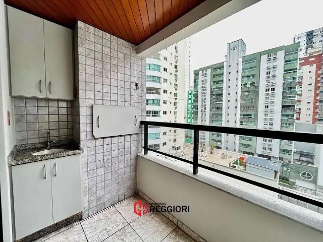 Apartamento para Venda em Balneário Camboriú/SC Centro 3 Quartos