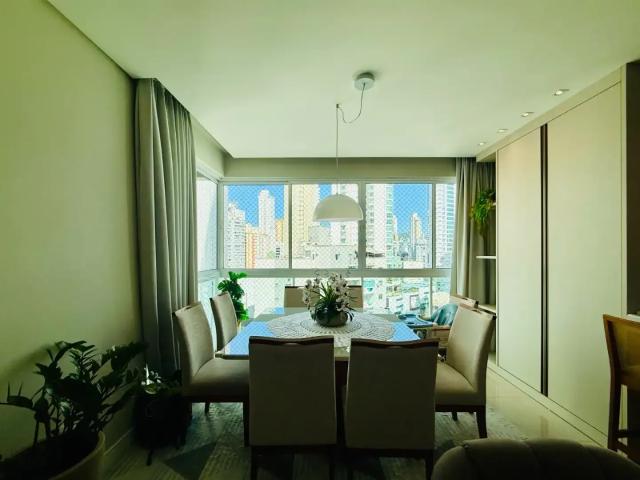 Apartamento para Venda em Balneário Camboriú/SC Centro 3 Quartos