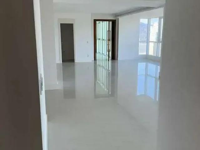 Apartamento para Venda em Balneário Camboriú/SC Centro 3 Quartos