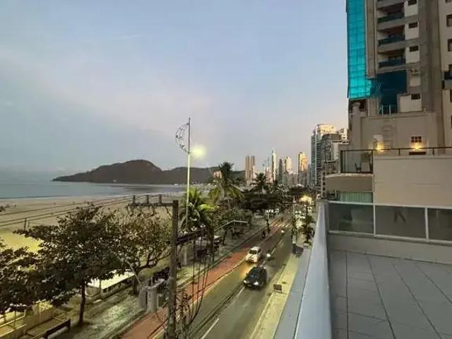 Apartamento para Venda em Balneário Camboriú/SC Centro 3 Quartos