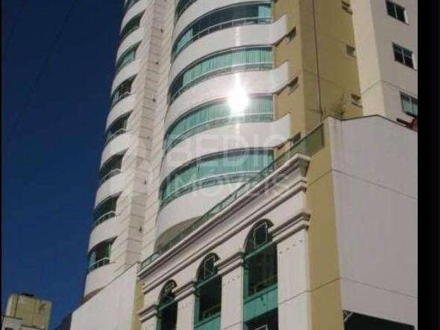 Apartamento para Venda em Balneário Camboriú/SC Centro 3 Quartos
