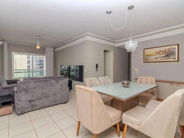 Apartamento para Venda em Balneário Camboriú/SC Centro 3 Quartos