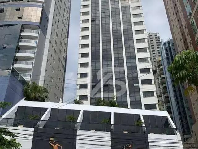 Apartamento para Venda em Balneário Camboriú/SC Centro 3 Quartos
