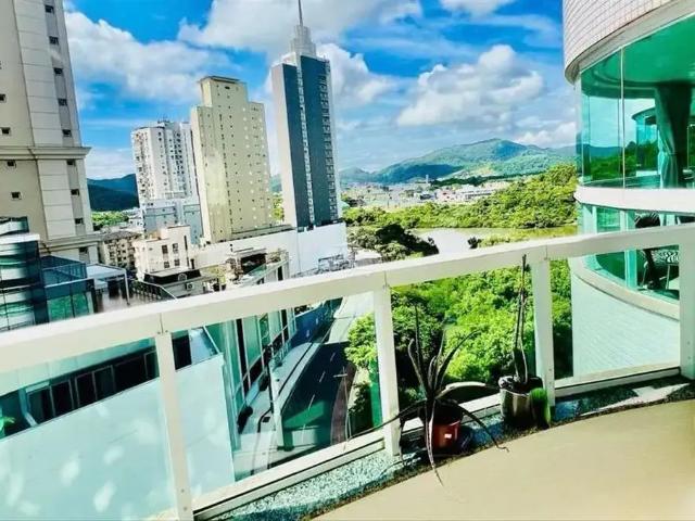 Apartamento para Venda em Balneário Camboriú/SC Centro 3 Quartos