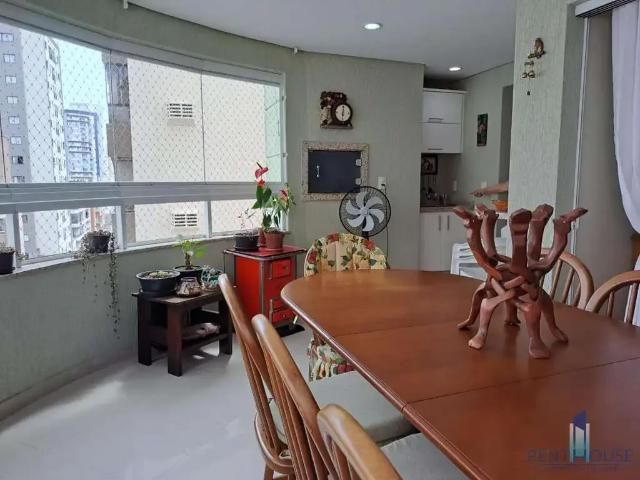 Apartamento para Venda em Balneário Camboriú/SC Centro 3 Quartos