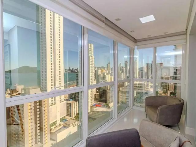 Apartamento para Venda em Balneário Camboriú/SC Centro 3 Quartos