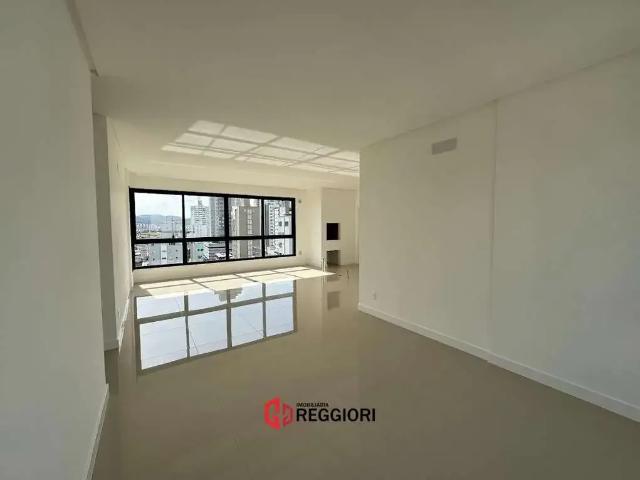 Apartamento para Venda em Balneário Camboriú/SC Centro 3 Quartos