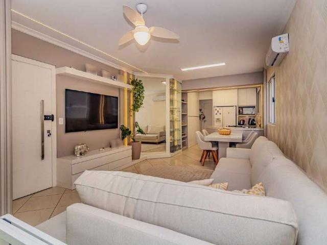 Apartamento para Venda em Balneário Camboriú/SC Centro 3 Quartos
