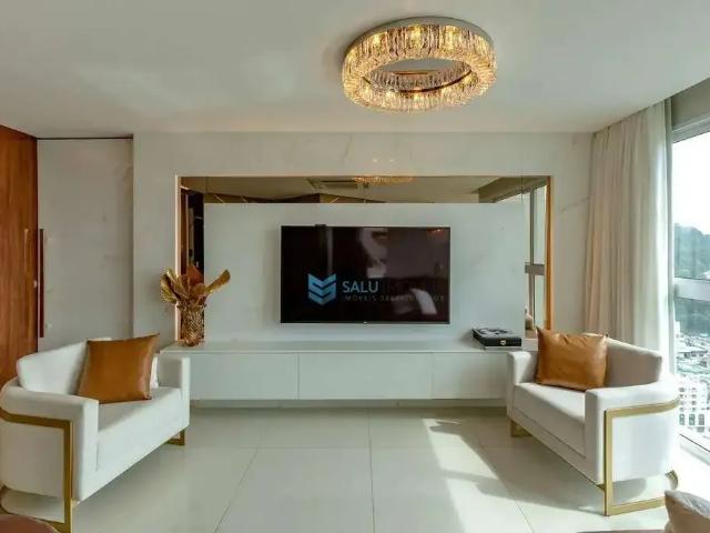 Apartamento para Venda em Balneário Camboriú/SC Centro 3 Quartos